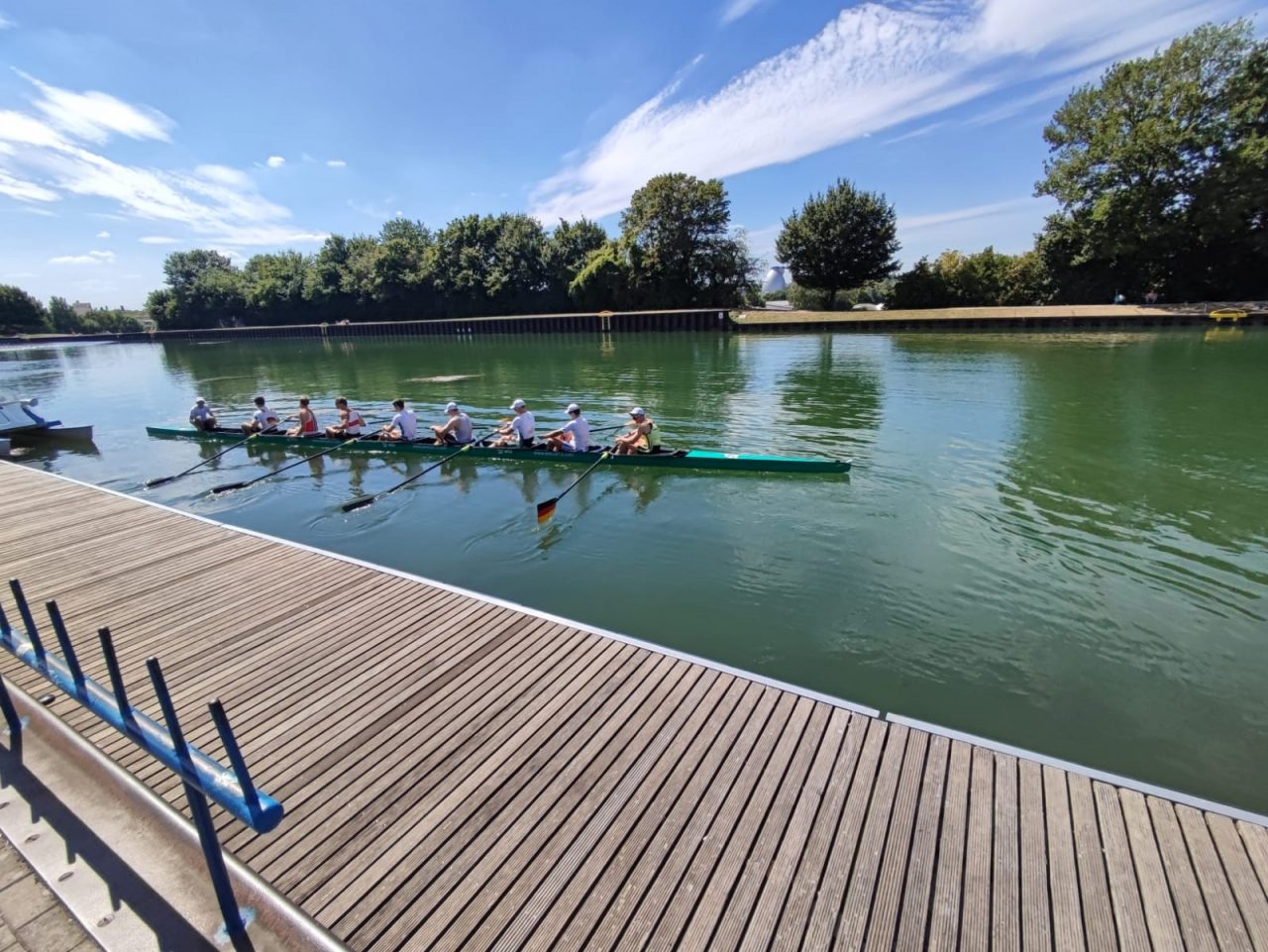 Der Deutschland-Achter fährt jetzt das Modell X88 - Deutschland-Achter